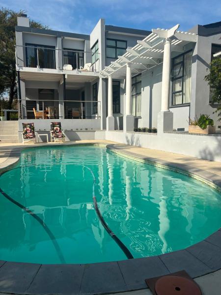 House Foxglove - Wellington, South Africa