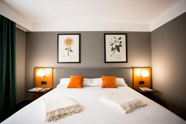 Hotel Malcom And Barret - Manises