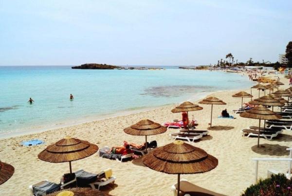Nissi Beach Villa De Lux - Agia Napa