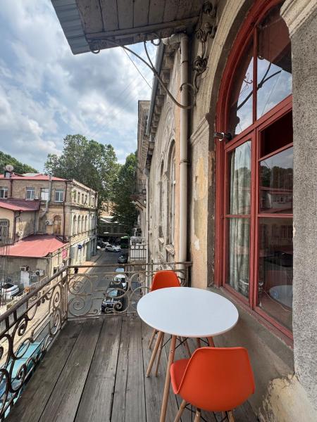 Freedom Square Heritage Flat Old Soul Tbilisi - Tbilisi