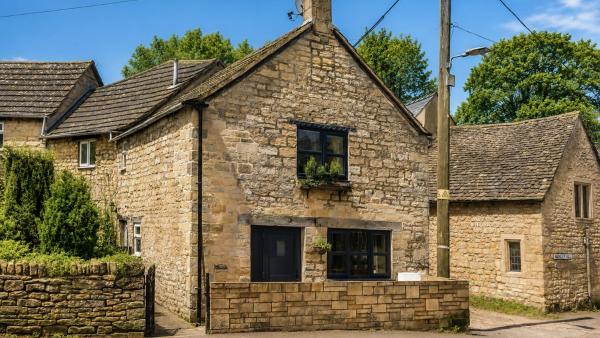 Cotswold Way Cottage - Stroud