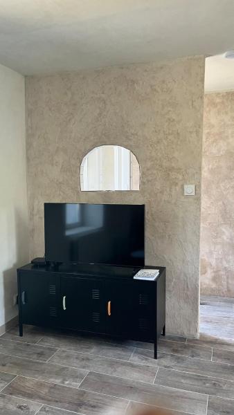 The Entire Apartment , Cozy Near The Nature - Bourbonne-les-Bains