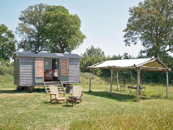 Daisy Shepherds Hut - Kent