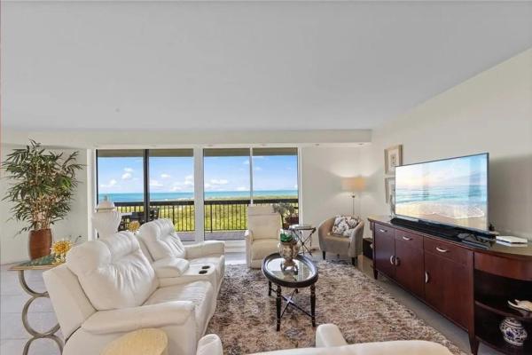 Elegant Naples Gulf Front Luxury Escape - Naples, FL