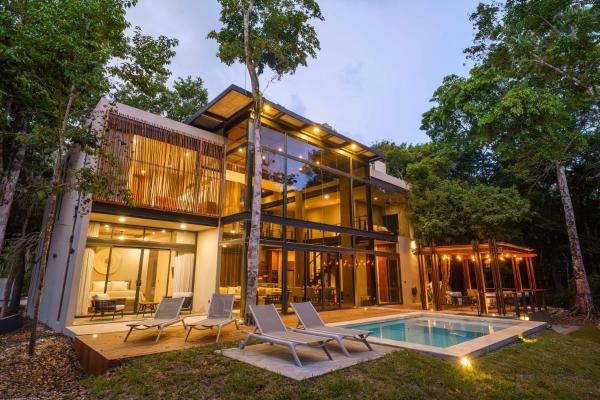 Luxury Jungle Retreat - 4 Bedroom Villa With Private Pool And Cenote - Fits 14 - Riviera Maya