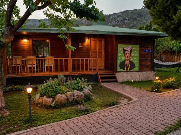 ÇıRalı Likya Yanartaş Bungalow - Turkey
