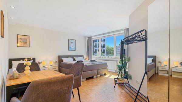 Signature Studio Apartment, Central In List, 1 Room With Kitchen - Hannover Hbf - Train Station