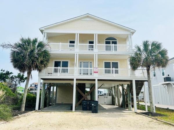 Salt, Sand And Sudds Home - Holden Beach, NC
