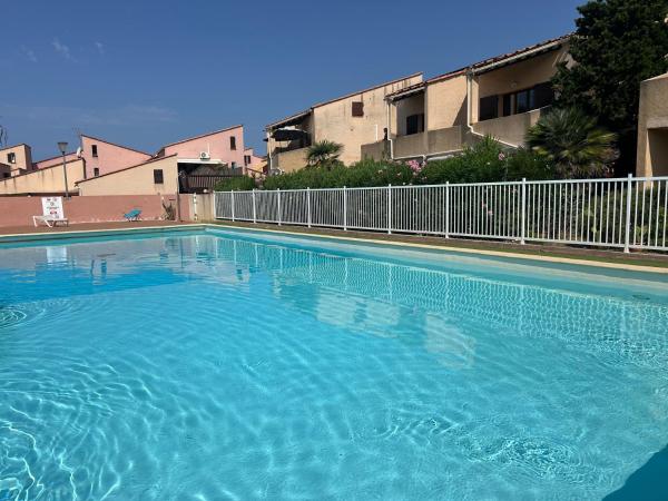 T1 Bis 150 M De La Plage Agosta Avec Piscine - Ajaccio
