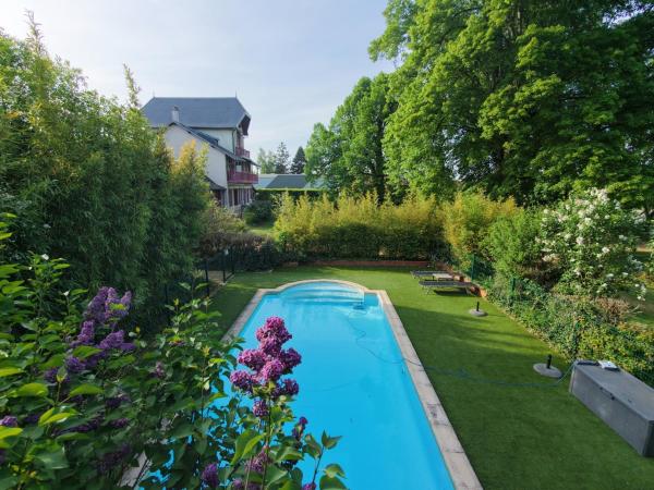 Superbe Maison Avec Piscine Aux Portes De Vichy - Le Monde De Charlie - Hotel Ibis Budget Vichy