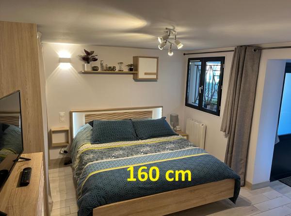 "Le 3 Bis" Climatisé,1 Lit King Size - Auxerre