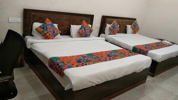 Sarovar Palace - Prayagraj
