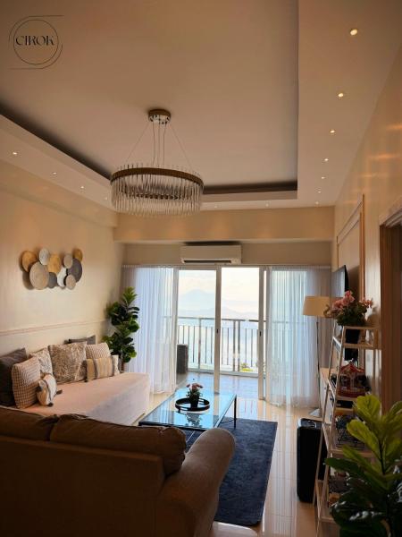 Tagaytay Luxury Penthouse - Panoramic Taal View, Pool & Balcony - Tagaytay