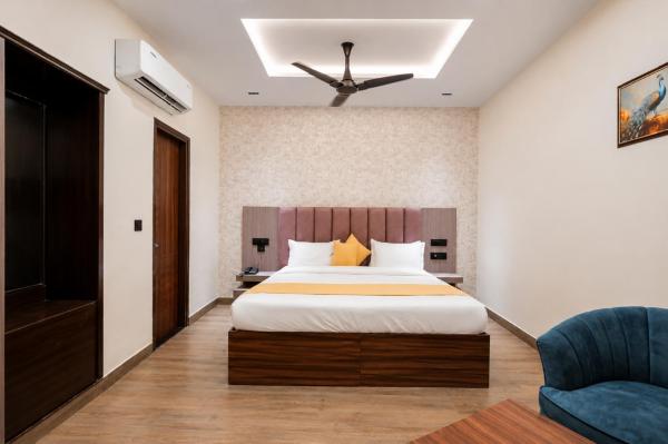 Hotel Emience - Mohali