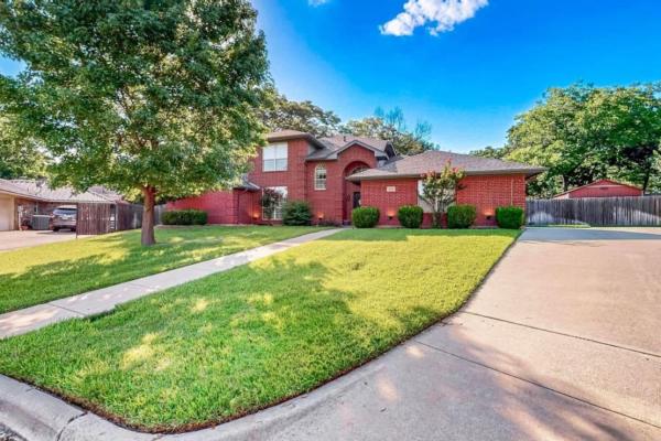 Kennedale Home With Private Year Round Hot Tub Game Room Sleeps 10 - Burleson, TX