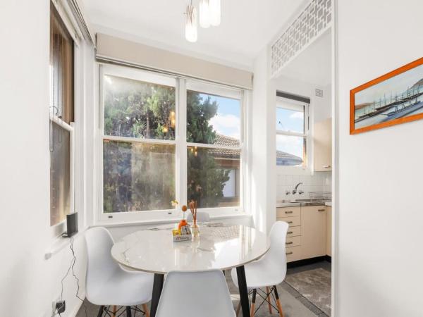 Sunny 2br Family Unit - Walk To Beach And Shops - Lewisham