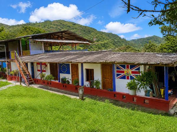 Finca De Las Banderas - Andes