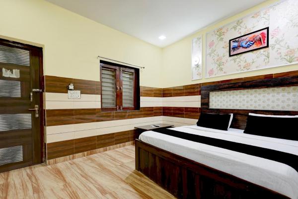 Hotel O The Moksh Hotel - Mathura