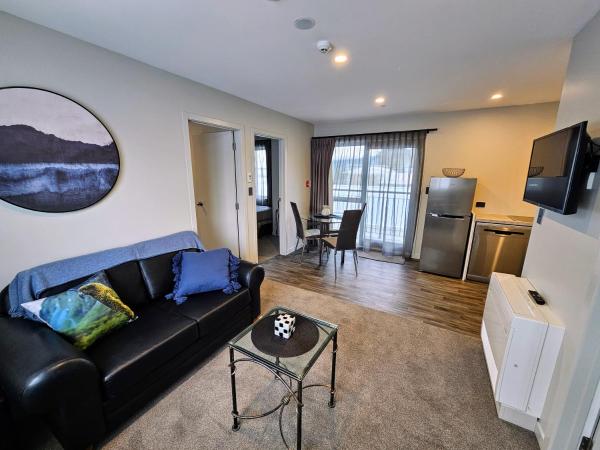 Central Te Anau Apartments - Te Anau