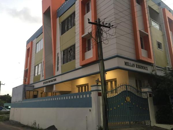 Millan Residence Green View Suit Room With Kitchen - Chennai