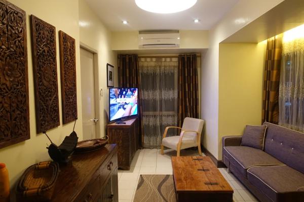 Luxury Condo At Forbeswood Parklane The Fort Bgc - Taguig