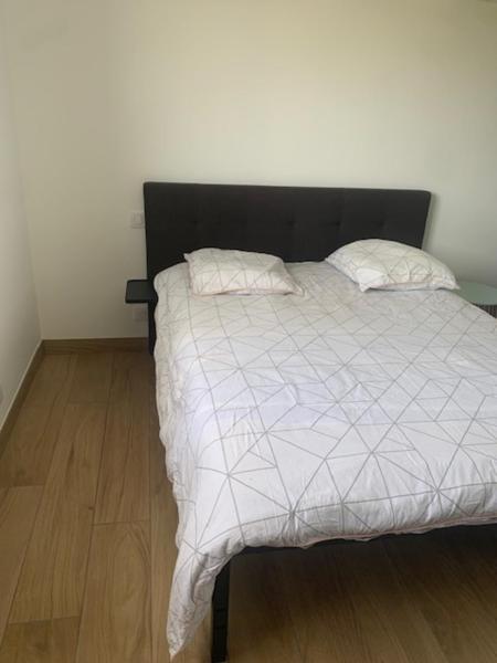 Chambre Avec Clim Et Télé Chez L Habitante - Pont-Scorff