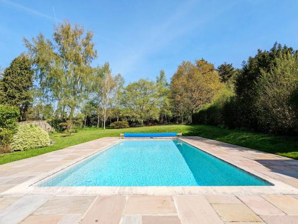 Brooks Farmhouse - Pulborough - West Sussex
