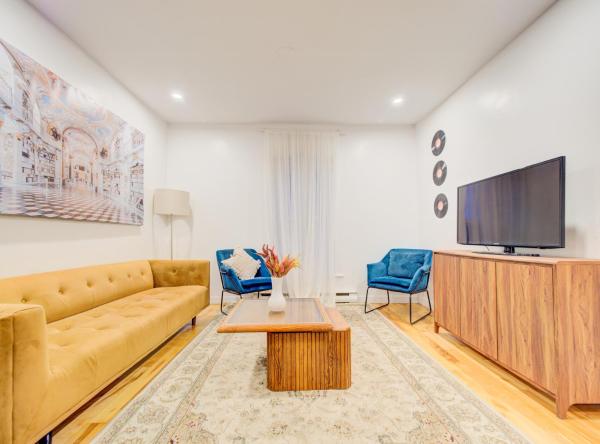 Charming 2-bedroom In The Heart Of Downtown Std2 - Laval, Canada