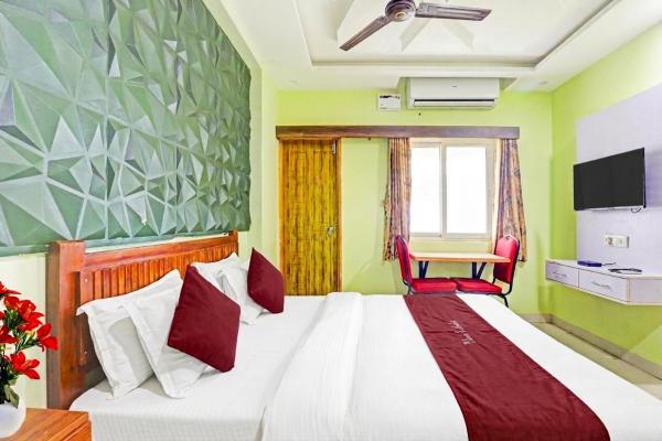 Starlighthotels Near L&t Dlf Miot Chennai Trade Center Manapakkam - Tamil Nadu