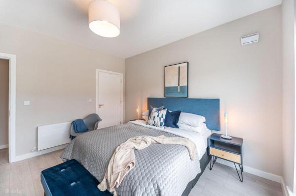 Modern Suite In Brand New House - Dublin, Ireland
