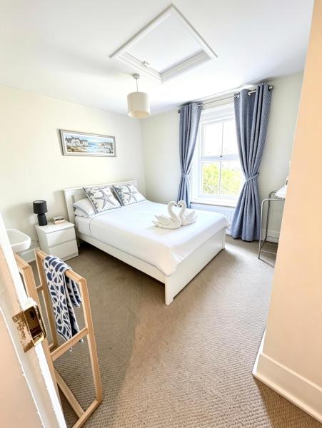 Historic Old Town Cozy Cottage - Hastings Beach