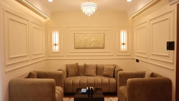 Smart Luxury 2bhk Voice-control All Amenities - Mhow
