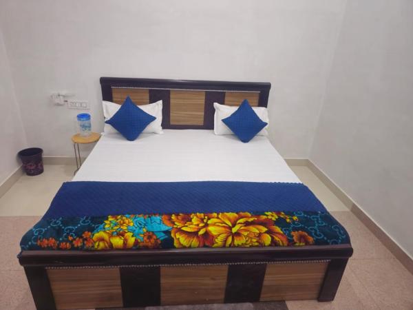 Brothers Hotels - Vrindavan