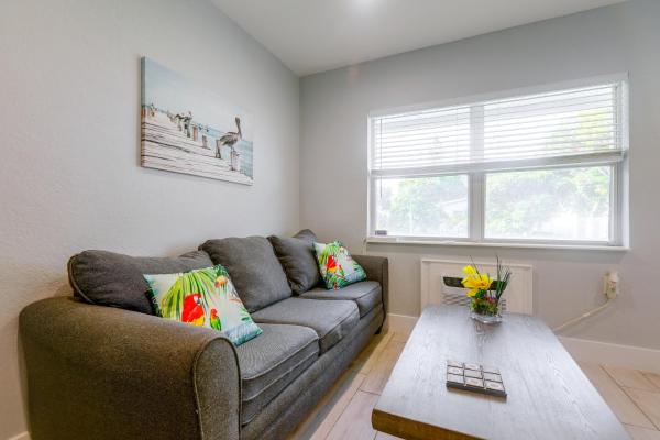 1 Mi To Beach! Modern Downtown Lantana Home Base - Palm Beach, FL