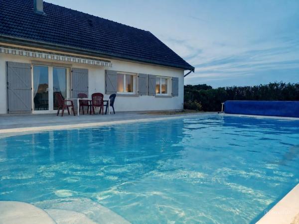 Chez La Voisine - Jolie Maison Avec Piscine Privée - Ardennes