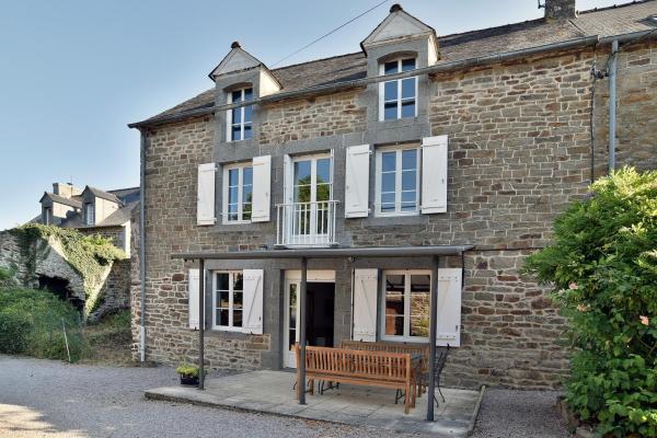 La Roseraie - Sur Les Bords De La Rance Maritime - Miniac-Morvan