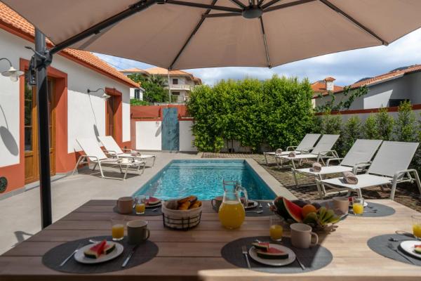 Villa With Pool In Machico Near Beachcasa Da Tia - Madeira