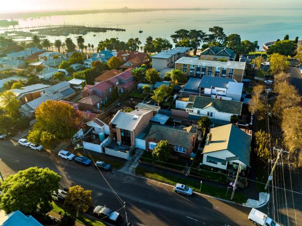 Art Deco Coastal Retreat Near Beach And Cbd, Mibnb - Geelong