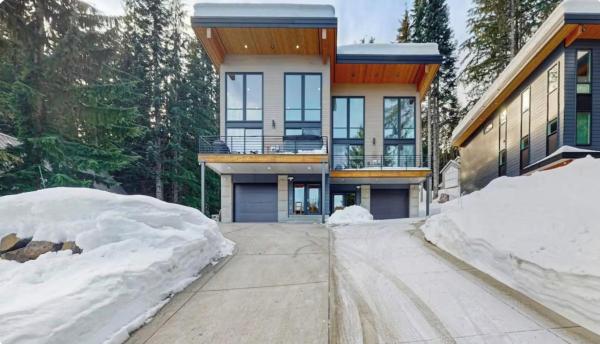 Bigfoot's Basecamp - 4br Snoqualmie Pass Retreat, Hot Tub, Pets Welcome - スノコルミー・パス, WA
