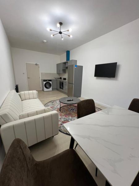 Apartment 3 By Sjp - Central Location - Near Station - Sleeps 3 - Kettering