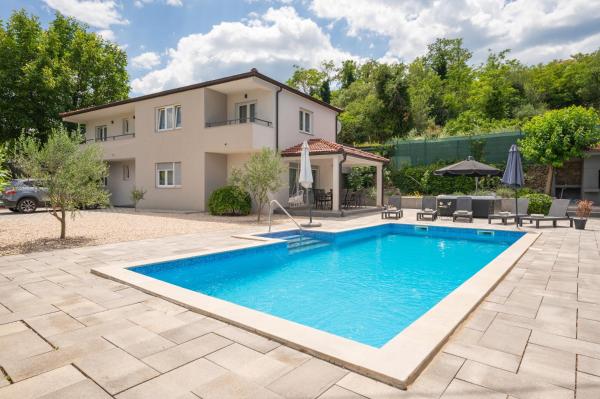 Villa Vinisterra Family-friendly With Pool,jacuzzi - Imotski