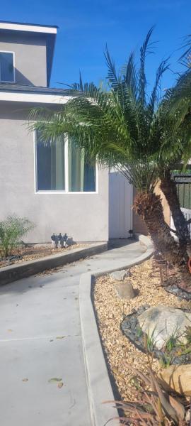 Extremely Chill Remodeled One Bedroom Suite - Long Beach, CA