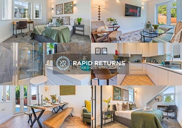 Large Group House, Sleeps 19 Adults, 10 Bedrooms, 7 Bathrooms, Near Heathrow & Windsor Free Parking For 4 Vehicles, Managed By Rapid Returns - Professional Host - Slough