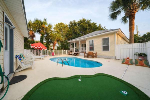 Solstice-free Golf Cart-pool Heat Deals - Destin, FL