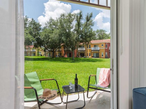 Pet-friendly Townhome Near Disney - Emerald Island Resort - Four Corners, FL