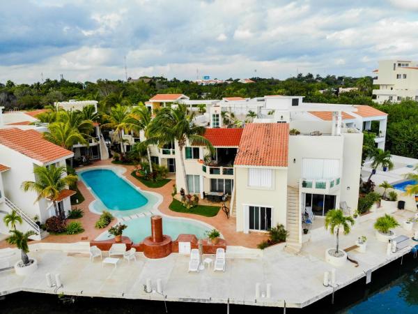 Stunning Large Remodeled Penthouse-big Canal Views - Puerto Aventuras
