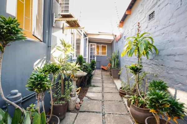 Stay Beyond, Glenwood Peaceful Cottage - Durban