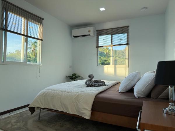 Stylish 2br Bungalow With Ac And 3 Minute Beach Walk - Ko Pha-ngan