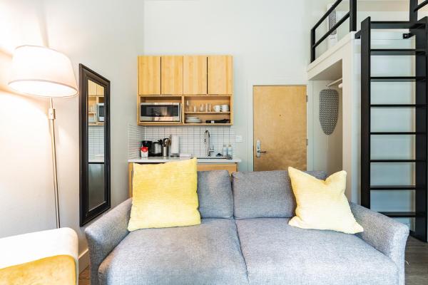 Modern & Spacious Loft With 2 Beds - Seattle, WA