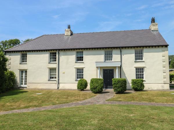 Clynnog House - Anglesey